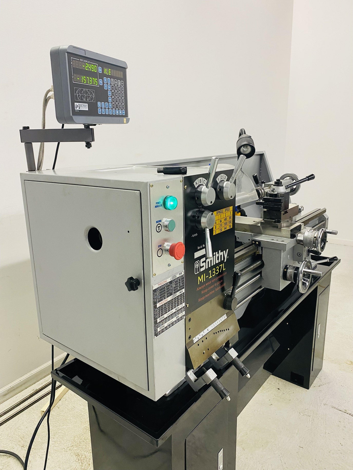 MI-1337L Manual Lathe – Detroit Machine Tools